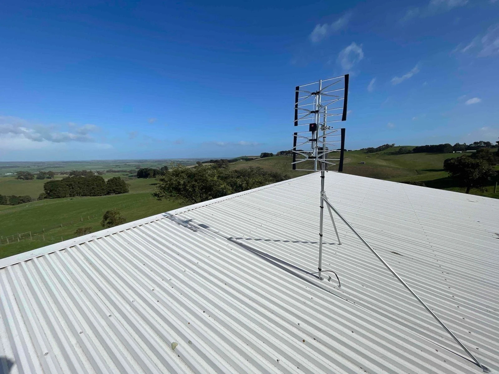 Cyclone Proof Antenna Installed In The Parish Of Warragul | Mr Antenna