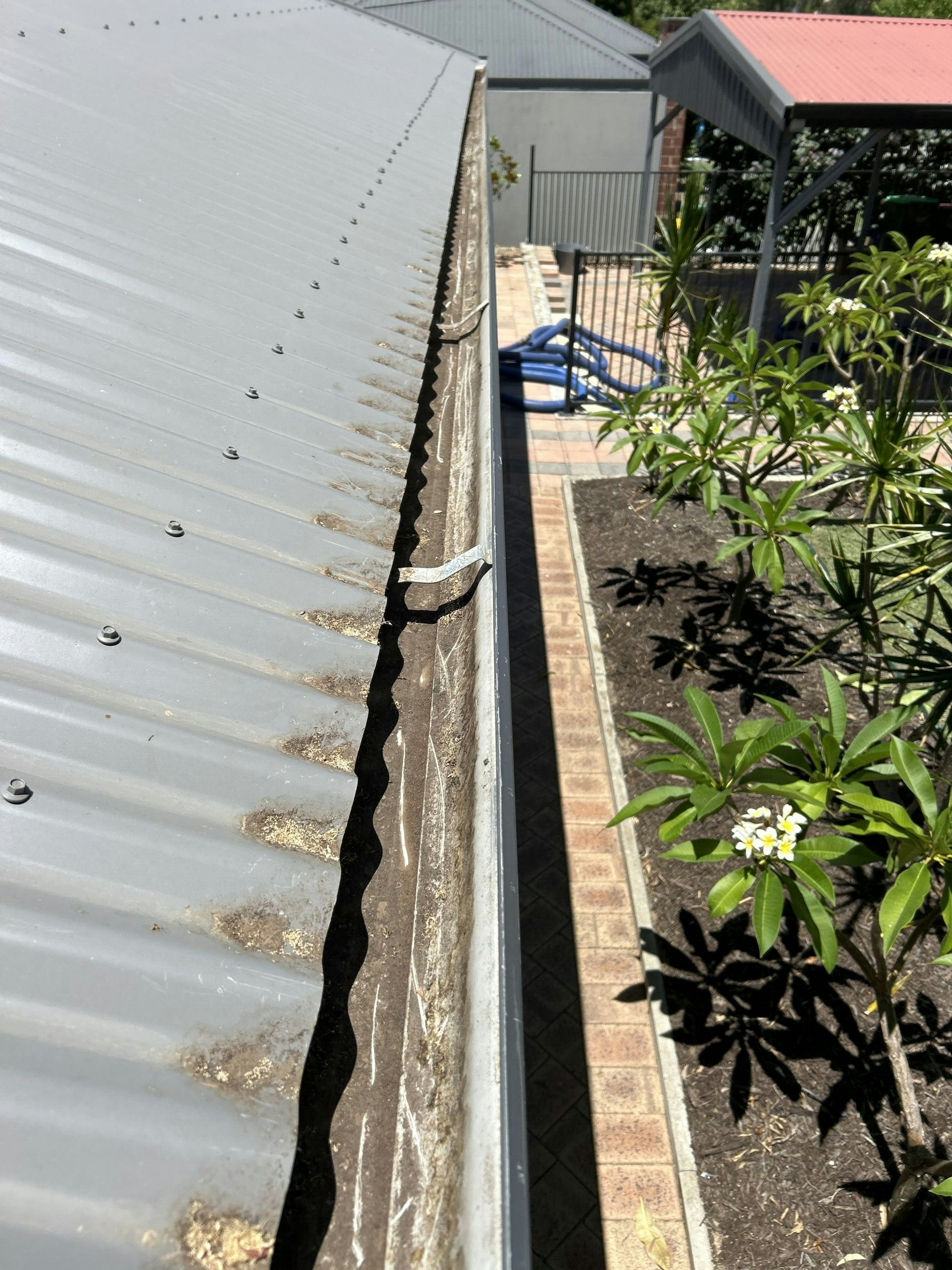 Protect Your Home With Gutter Tips From The Best Gutter Cleaner - Mr ...