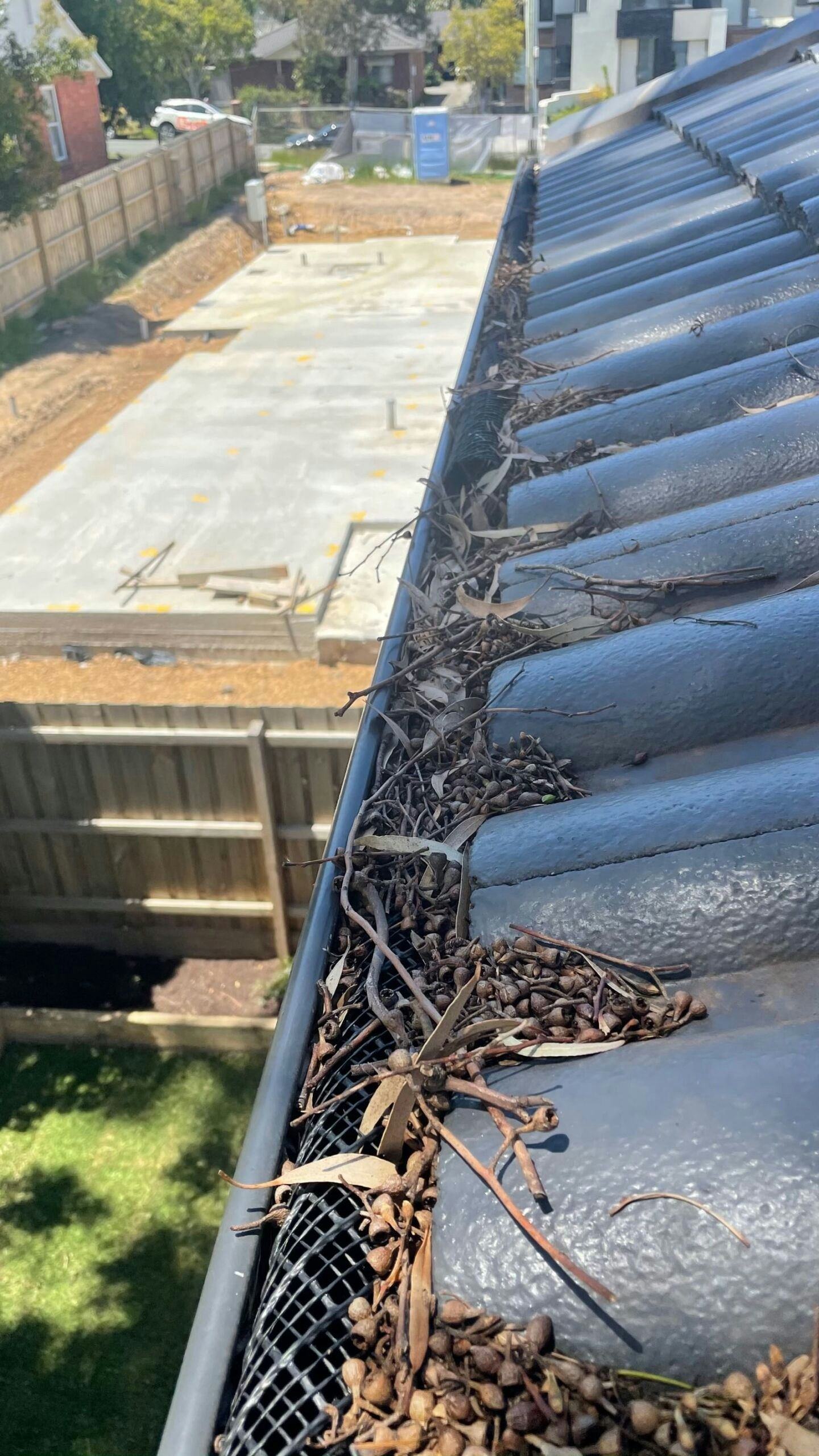 Dried Leaves Falling Into Gutters Not Safe! - Mr Gutter Cleaning